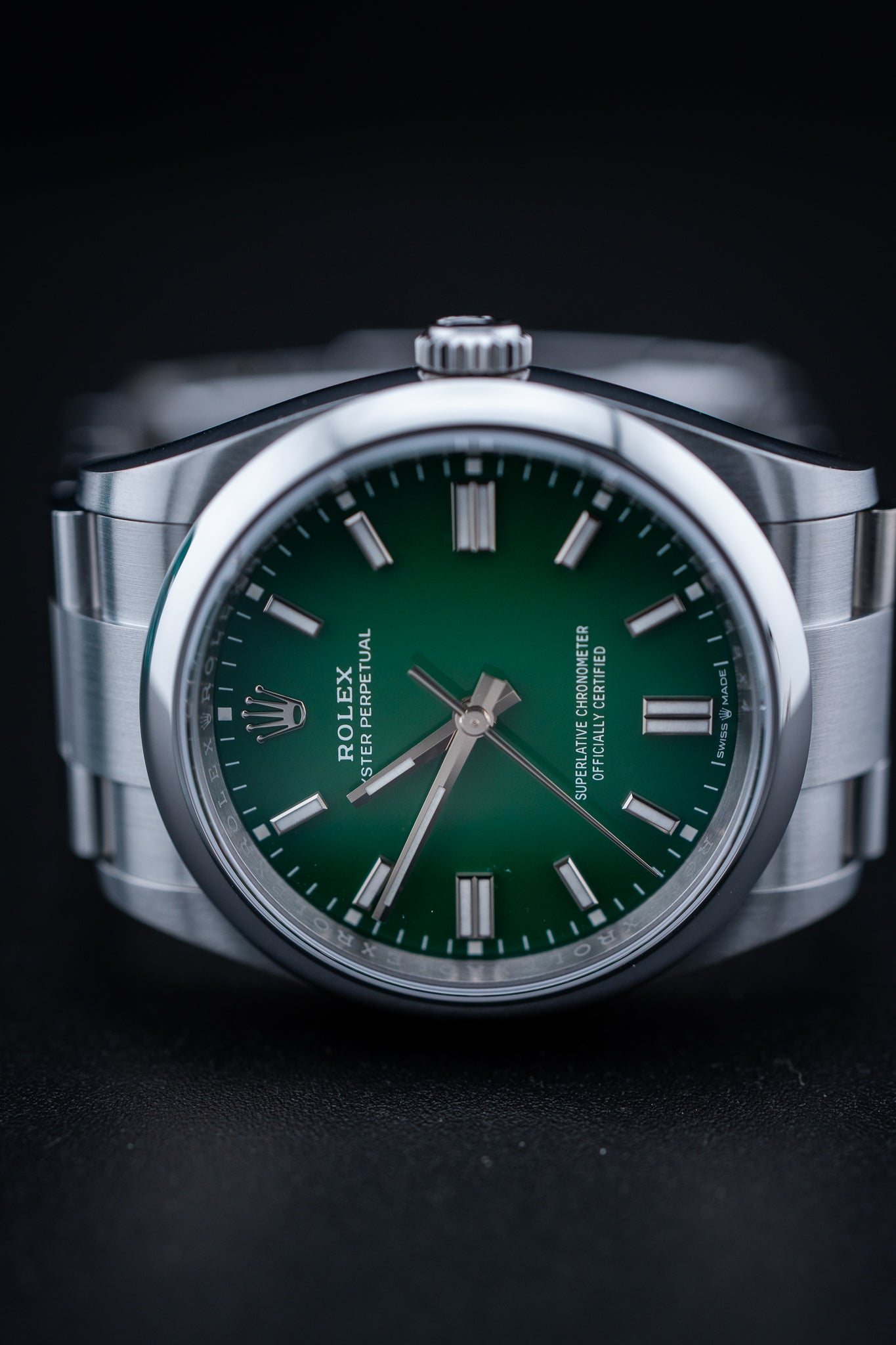2025 Rolex Oyster Perpetual 36 – Green Dial – Ref. 126000 – Brand New ...